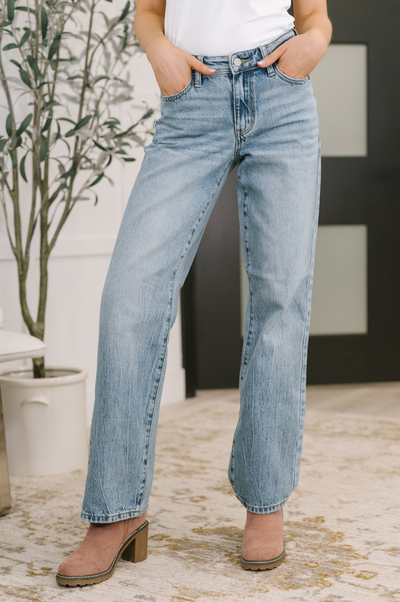 Heather Mid Rise Rigid Magic Straight - Driftwood Boutique